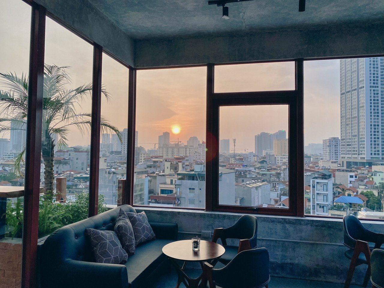 Zero Point 33/165 Cầu Giấy - Quán Pub Chill View Bao Trọn Cầu Giấy