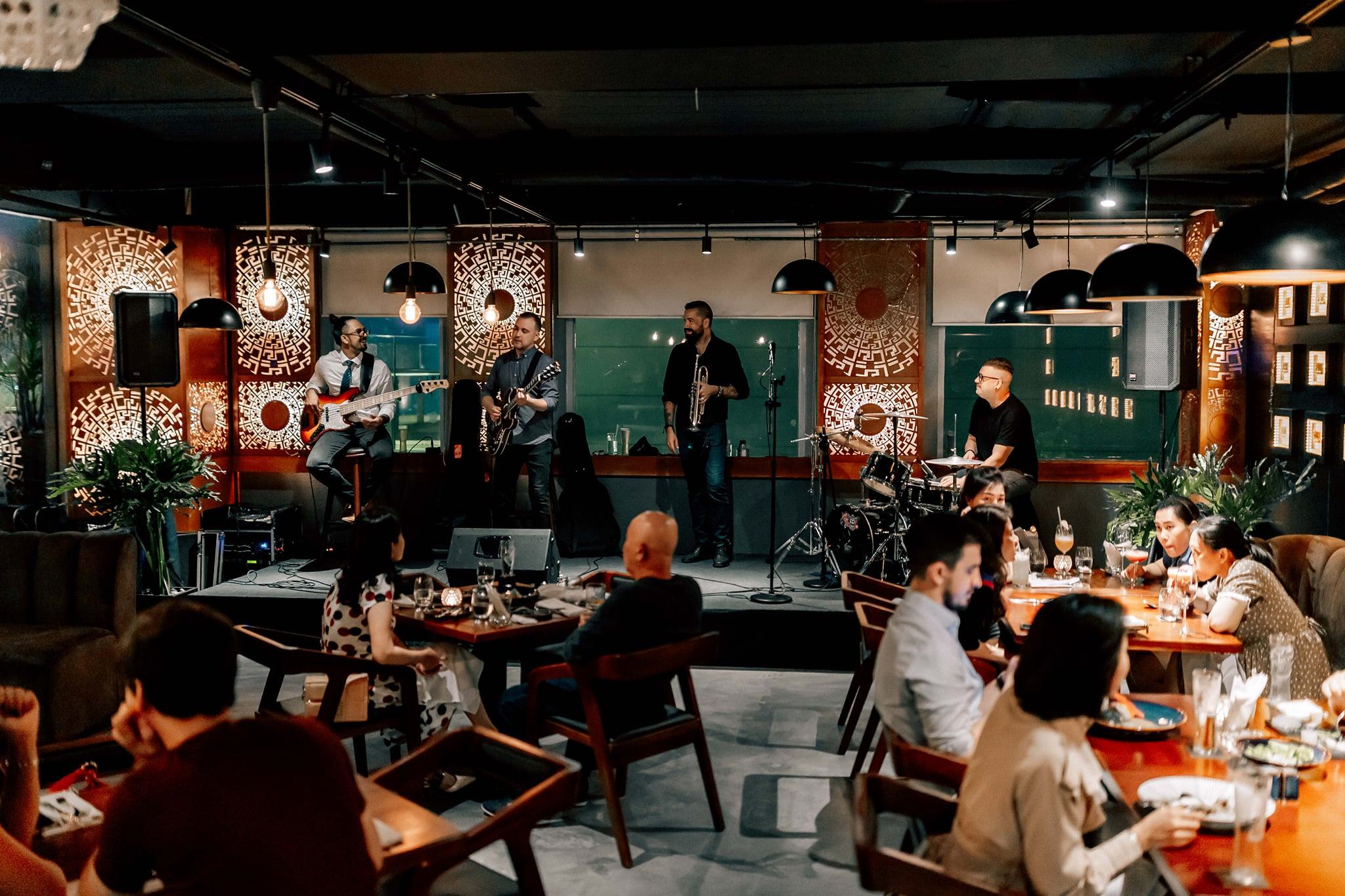 Shri Restaurant & Lounge | ĐẶT BÀN NGAY | CHILL Vietnam