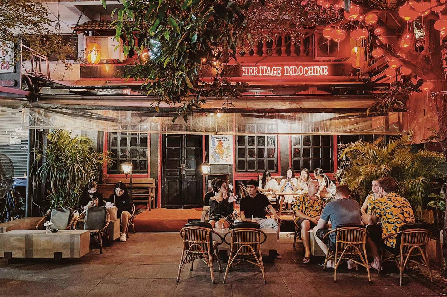 HERITAGE INDOCHINE BAR - 207A2 Bùi Viện | CHILL Vietnam
