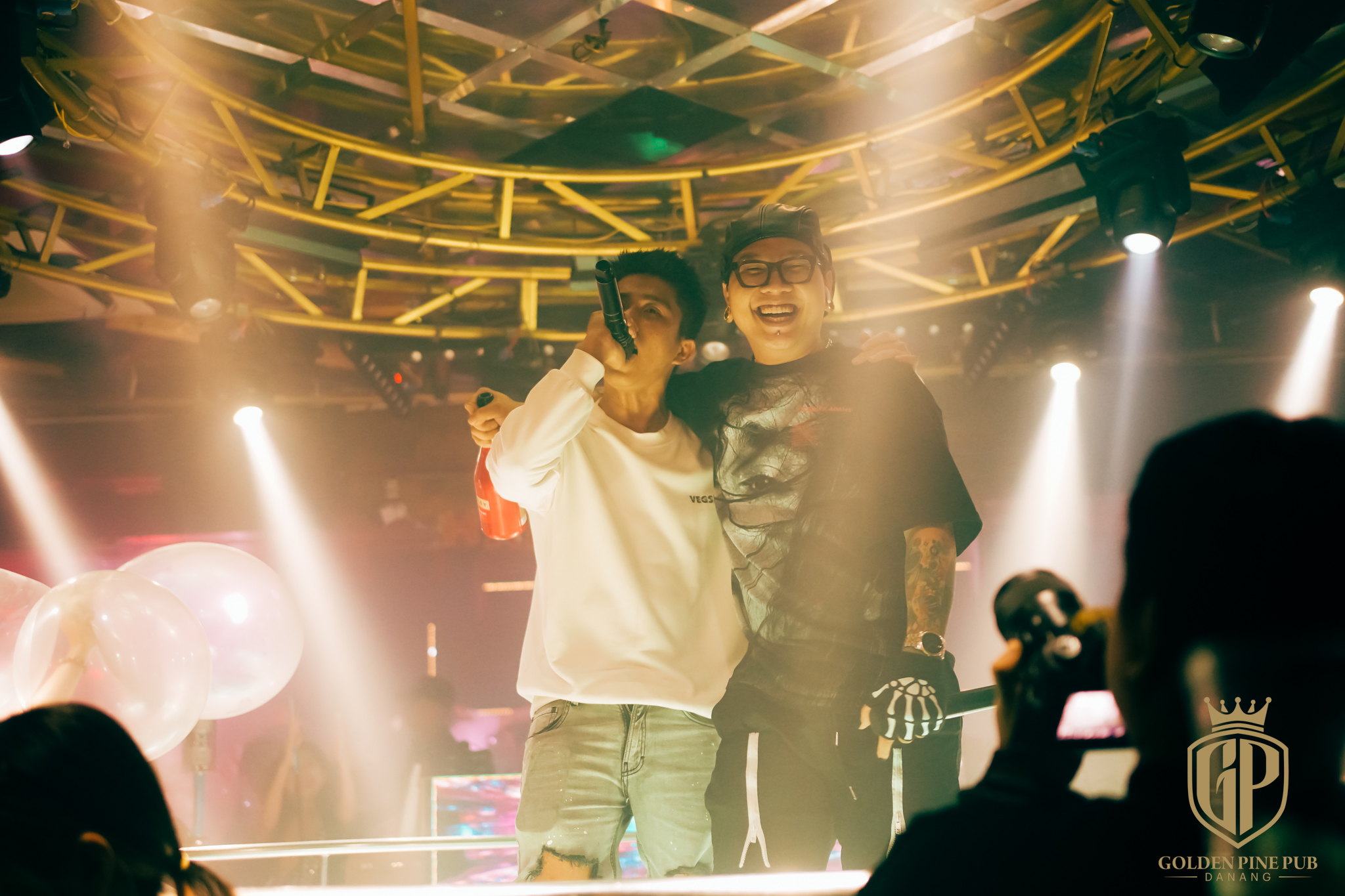 NEW GOLDEN PINE PUB & BAR - 325 Trần Hưng Đạo, Đà Nẵng | CHILL Vietnam