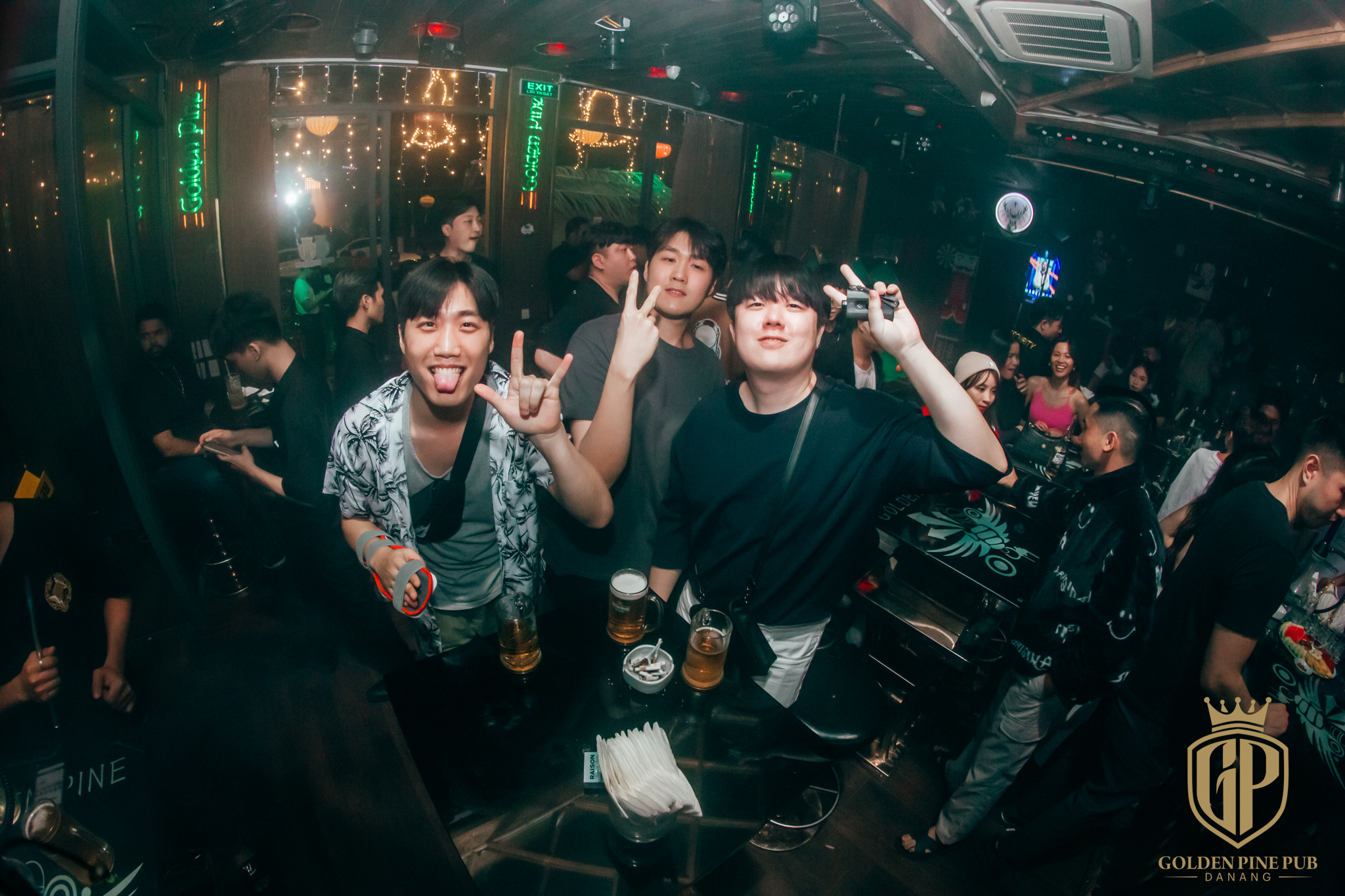 NEW GOLDEN PINE PUB & BAR - 325 Trần Hưng Đạo, Đà Nẵng | CHILL Vietnam
