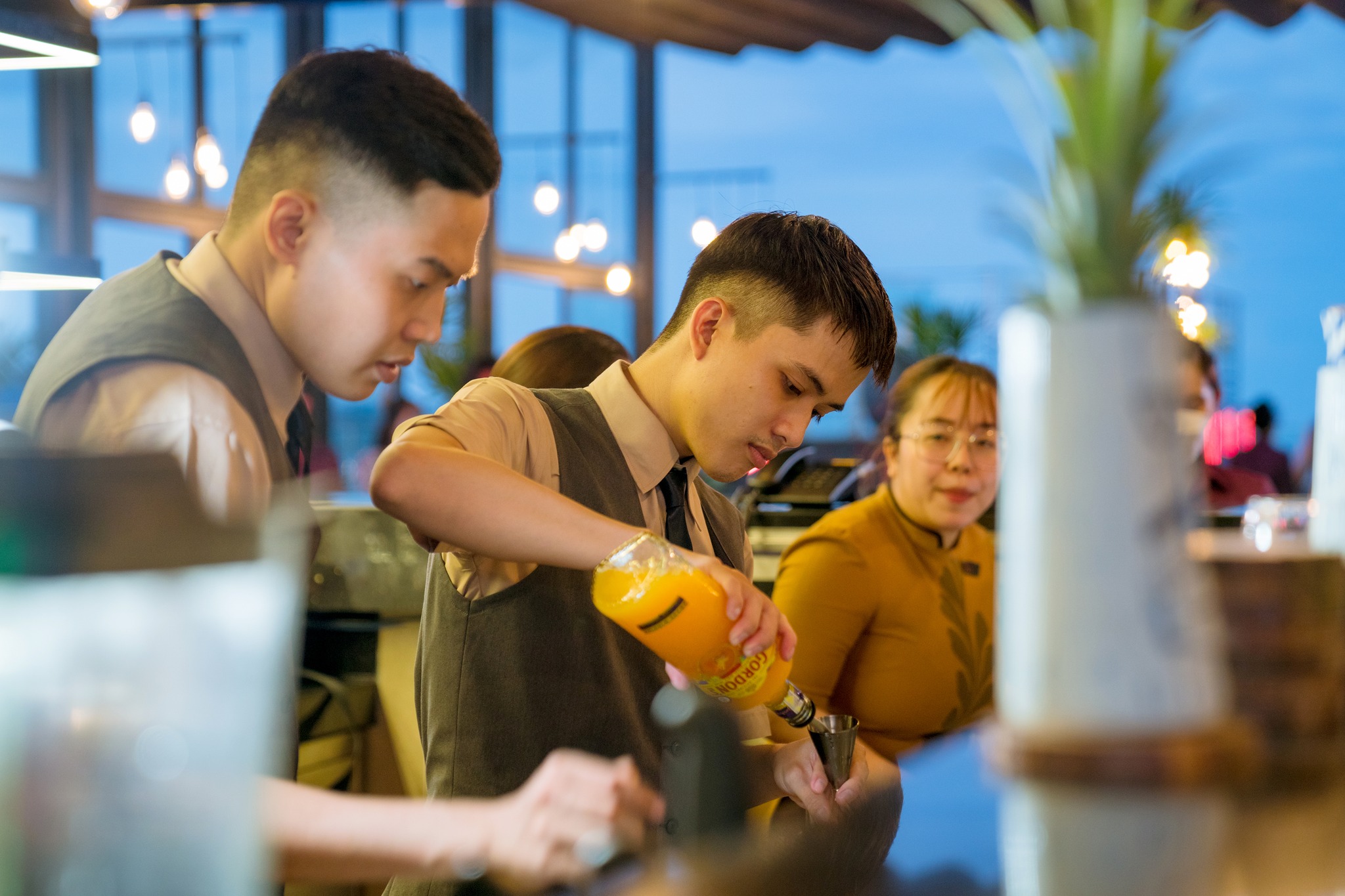 SKY 21 BAR & BISTRO - 216 Võ Nguyên Giáp, Đà Nẵng | CHILL Vietnam
