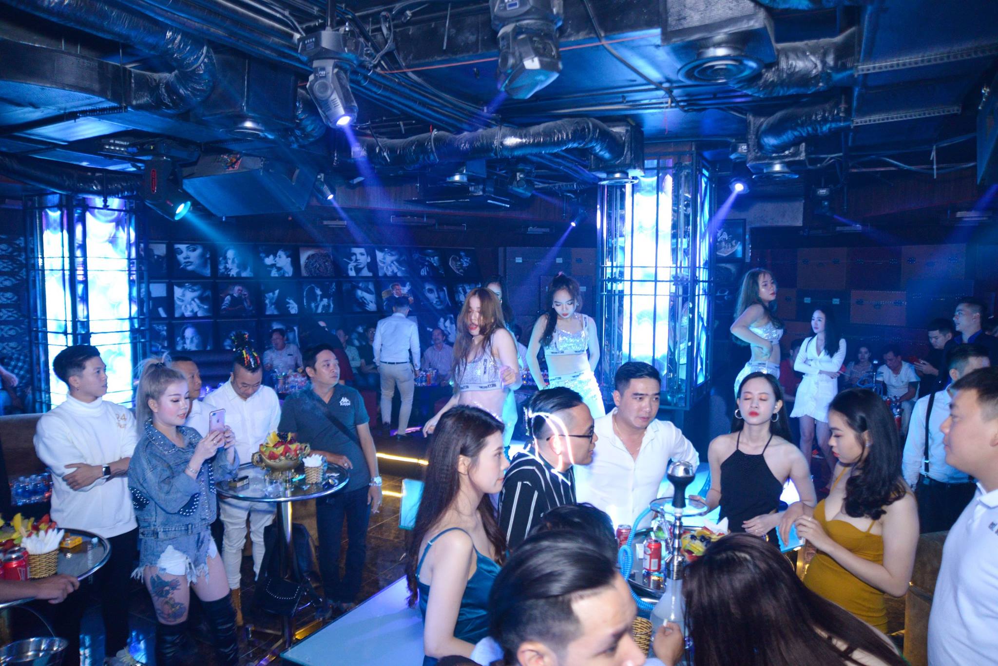 212 CLUB Đà Nẵng - Toà nhà Du Thuyền Marina, Cầu Tình Yêu, Đà Nẵng | CHILL Vietnam