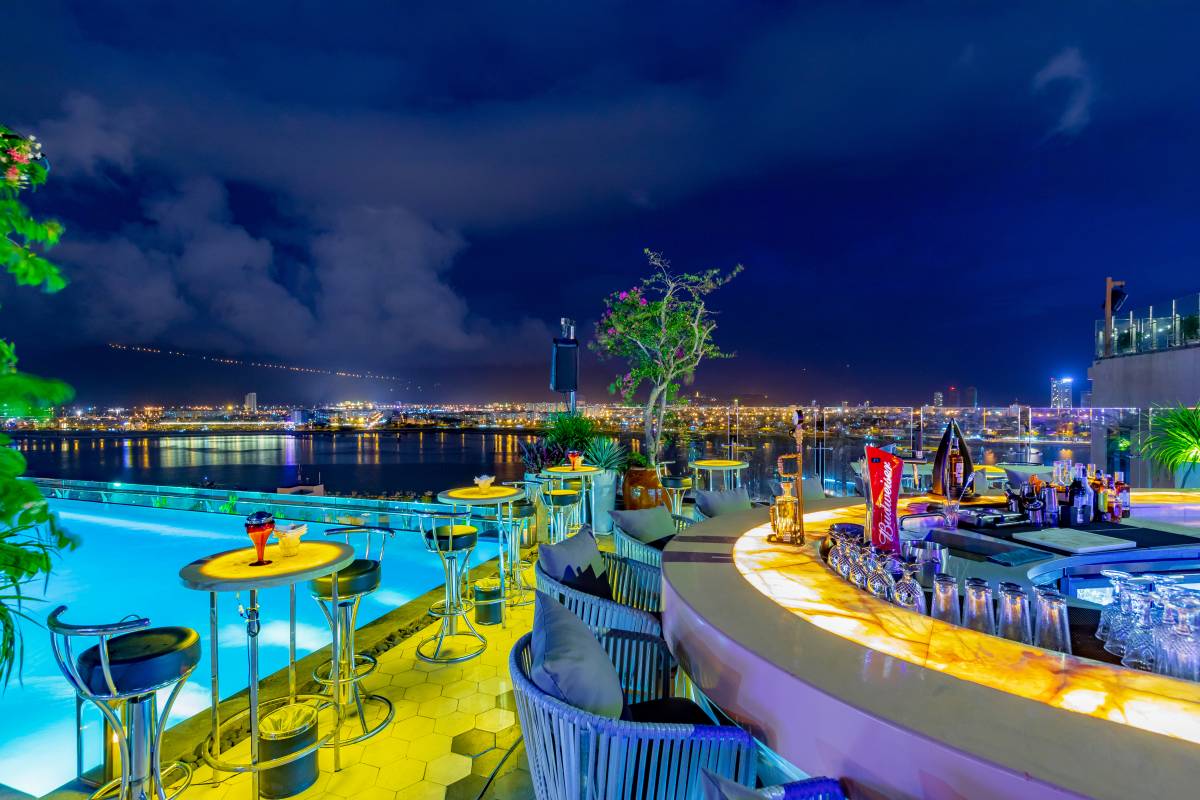 SEVVA SKY LOUNGE ROOFTOP BAR - 20 Đống Đa, Đà Nẵng | CHILL Vietnam