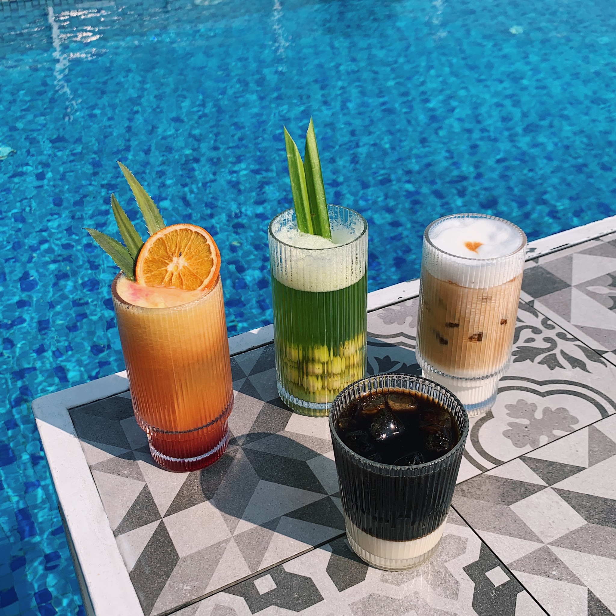 TRILL ROOFTOP CAFE & CHILL - 2 cơ sở, Hà Nội %page%