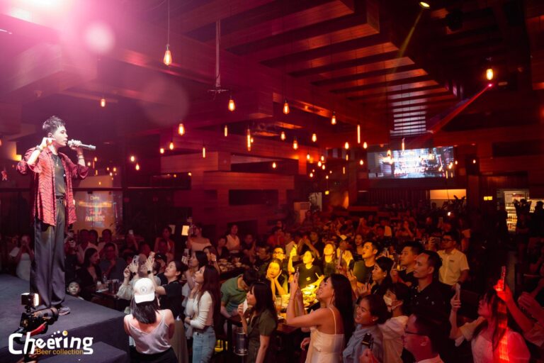 Ca sĩ Trịnh Thăng Bình khuấy đảo đêm nhạc mừng sinh nhật CHEERING BEER ...