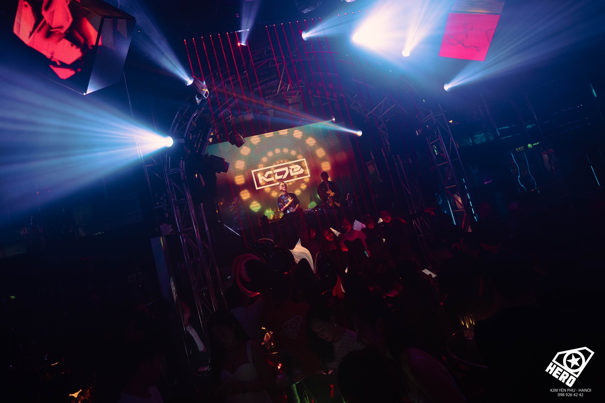 HERO CLUB & PUB - 42M Đ. Yên Phụ, Hà Nội | CHILL Vietnam