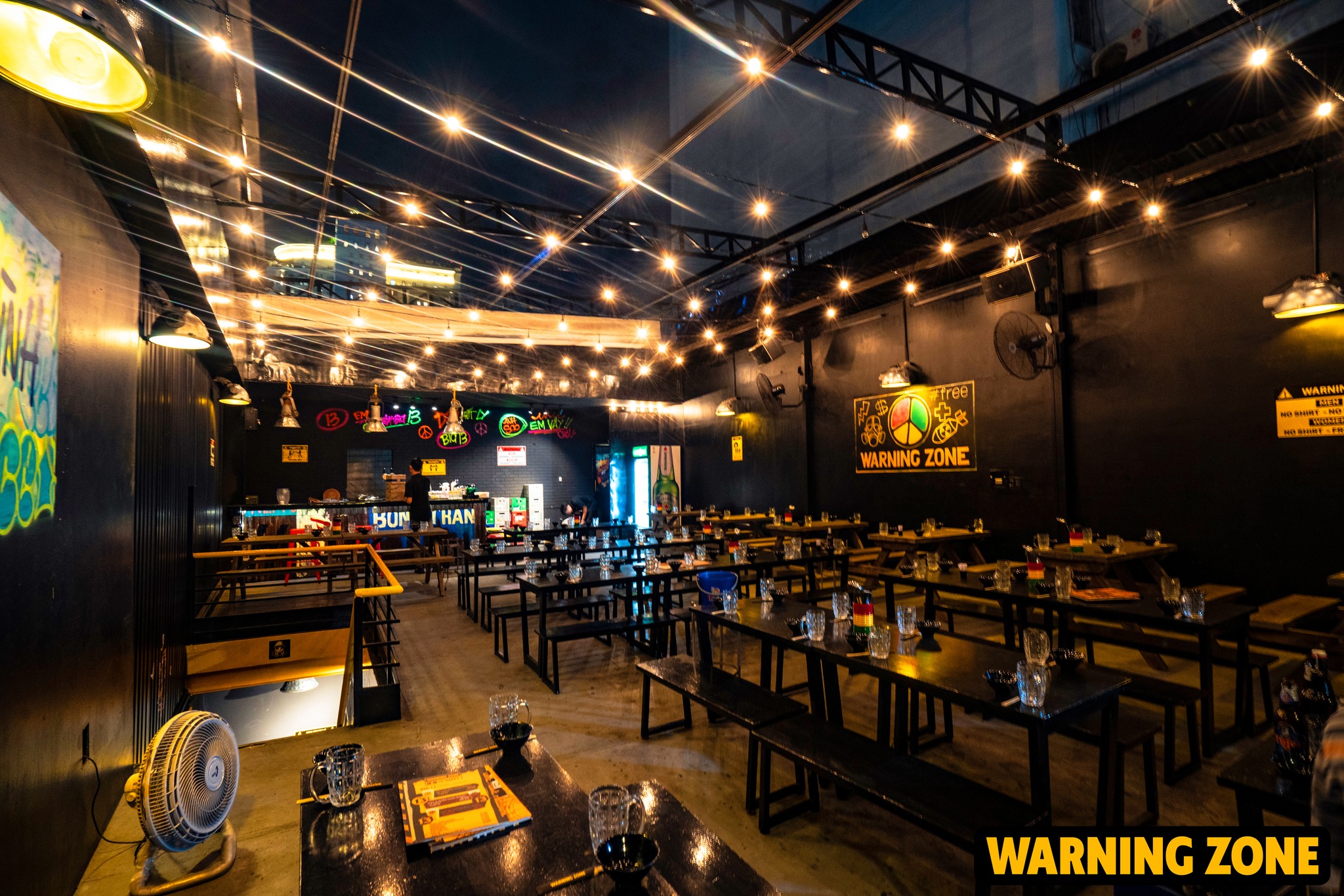WARNING ZONE GARDEN DINING - 72 Lý Tự Trọng, Quận 1 | CHILL Vietnam