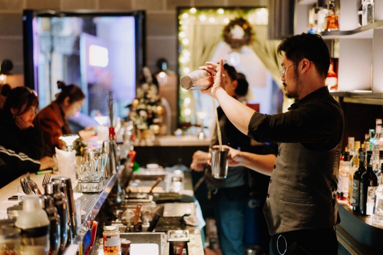 CHILL SKY BAR ROOFTOP - AB Tower, 76A Lê Lai, Quận 1 - CHILL Vietnam