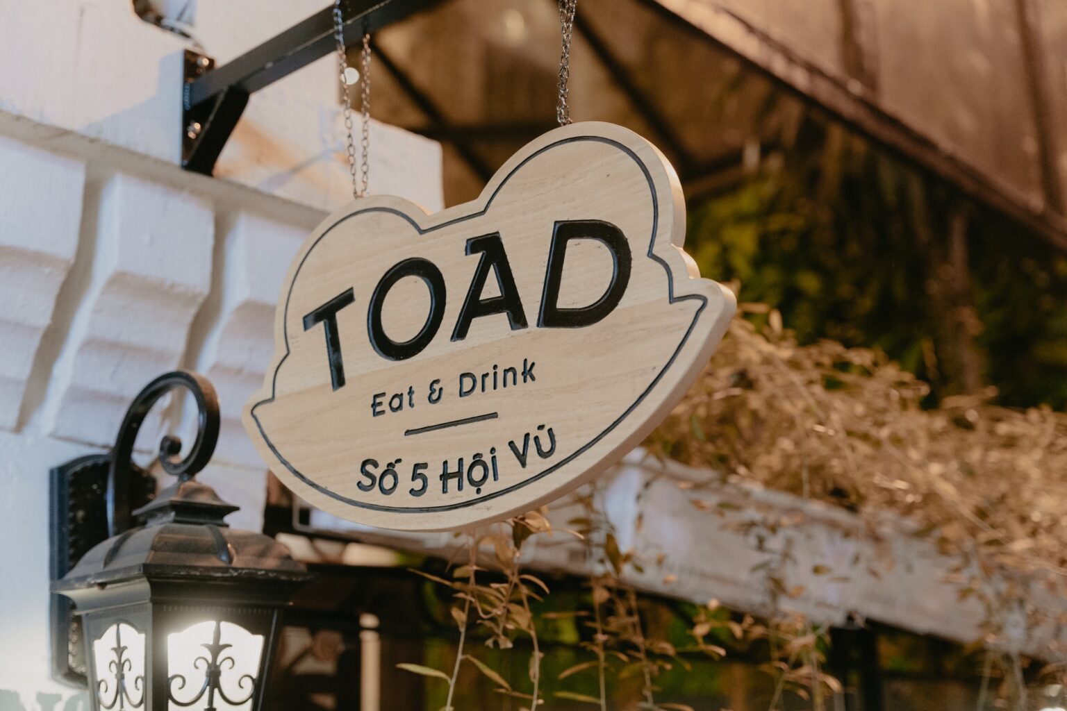 CHILL SKY BAR ROOFTOP - AB Tower, 76A Lê Lai, Quận 1 - CHILL Vietnam