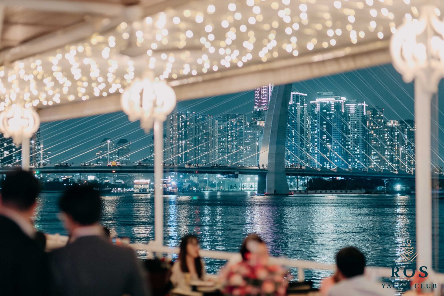 ROS – Yacht Club | River và Dining Lounge - CHILL Vietnam