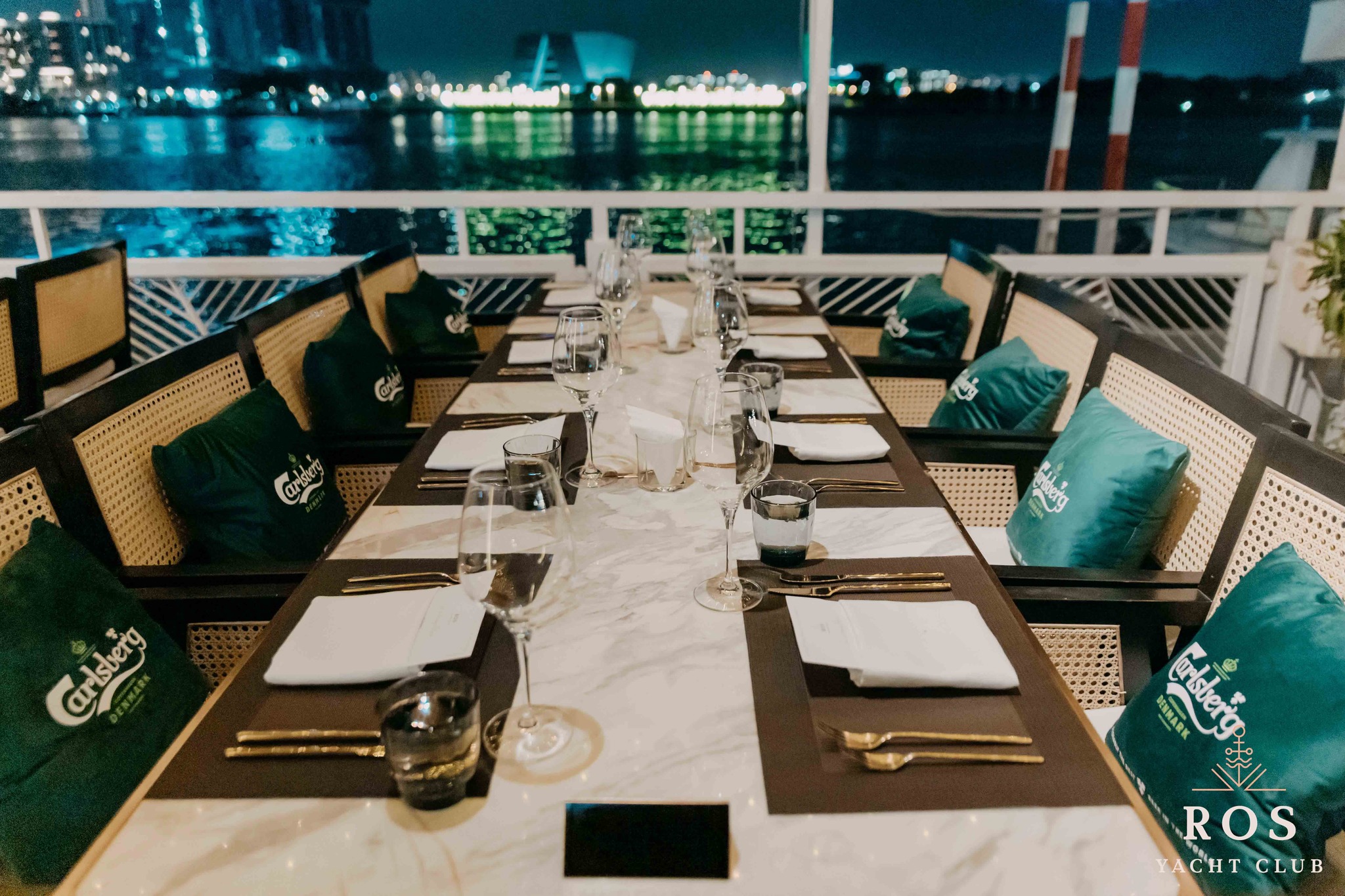 ROS – Yacht Club | River và Dining Lounge - CHILL Vietnam
