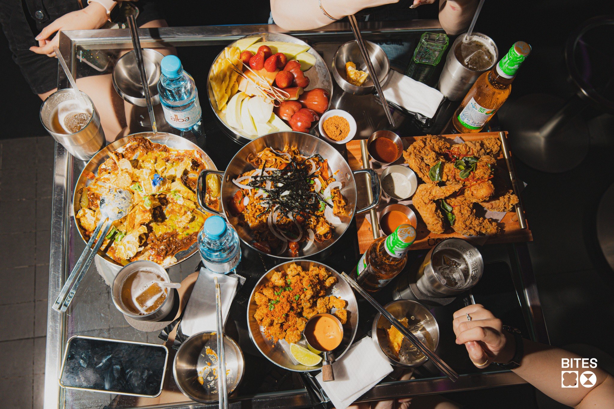 LOCO COMPLEX - Tổ hợp giải trí thú vị nhất Sài Gòn | CHILL Vietnam