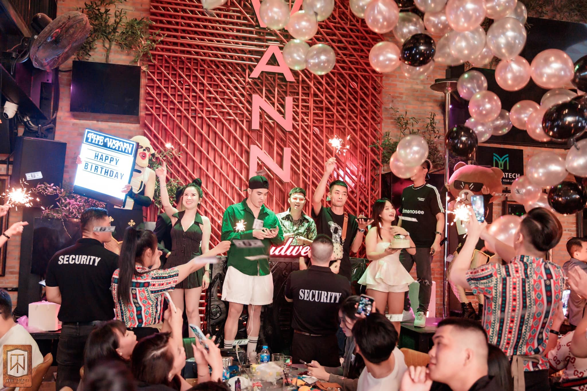 TOP 10 great party and year-end party venues in the city. Ho Chi Minh ...