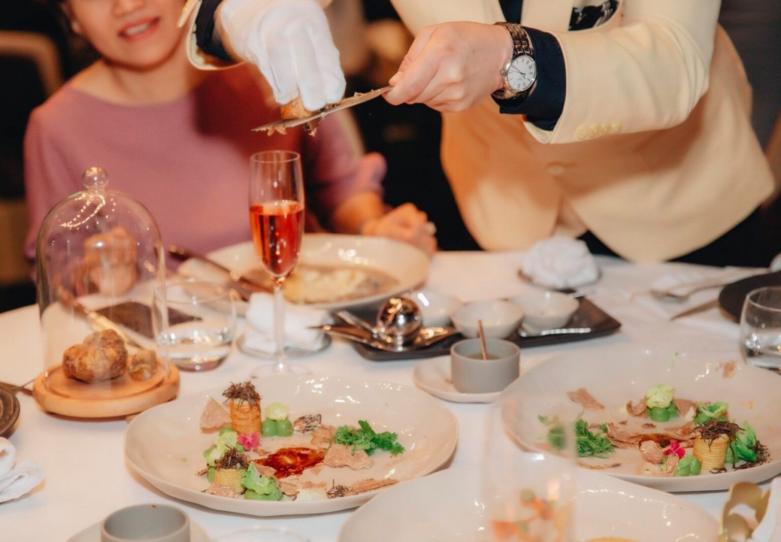 TOP 10 great party and year-end party venues in the city. Ho Chi Minh ...